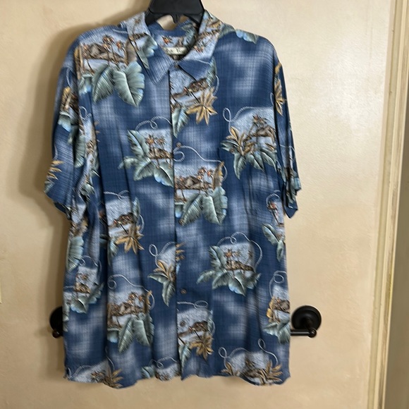 batik bay | Shirts | Batik Bay Button Down Island Print Short Sleeve ...